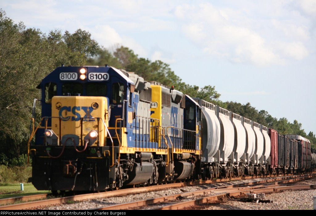 CSX 8100