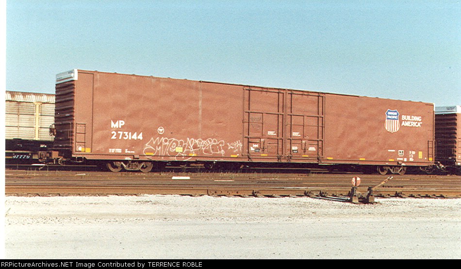 MP (UP) boxcar