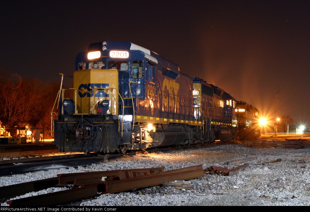 CSX 2201, 6423 and 6066 at Memphis Jct. Yard