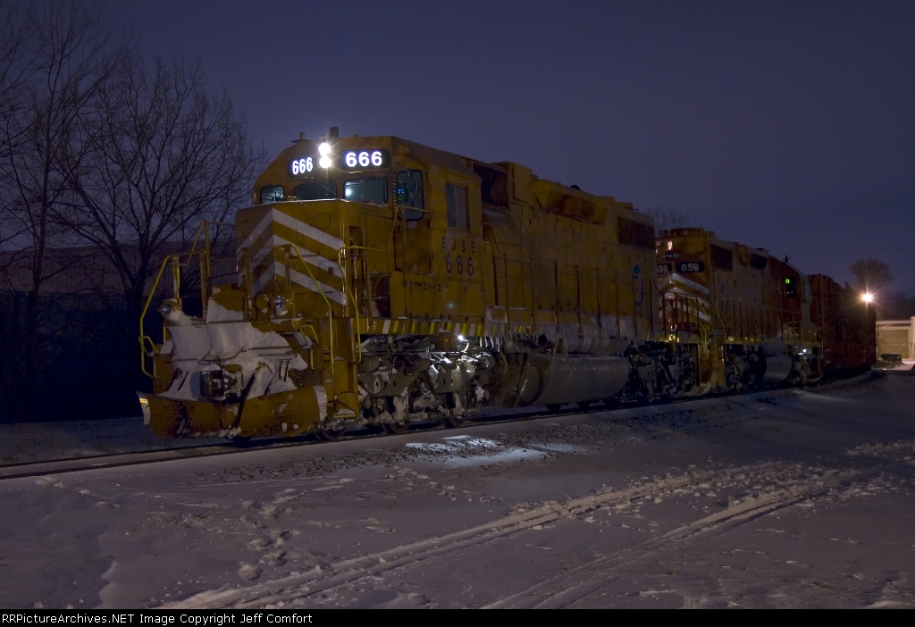 EJ&E "Devil" Unit #666 in New Brighton, MN