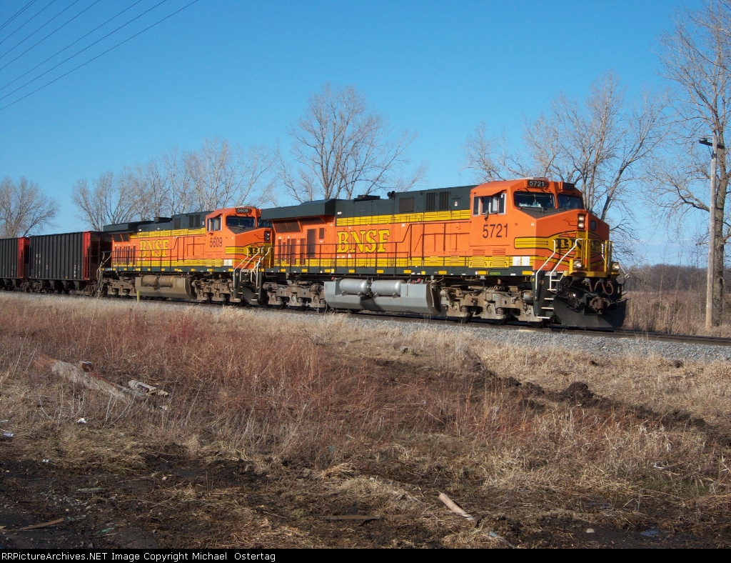 BNSF 5721