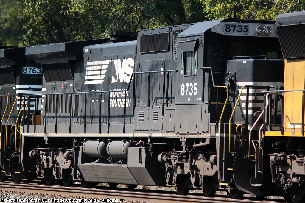 NS 8735