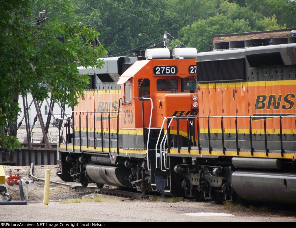 BNSF 2750