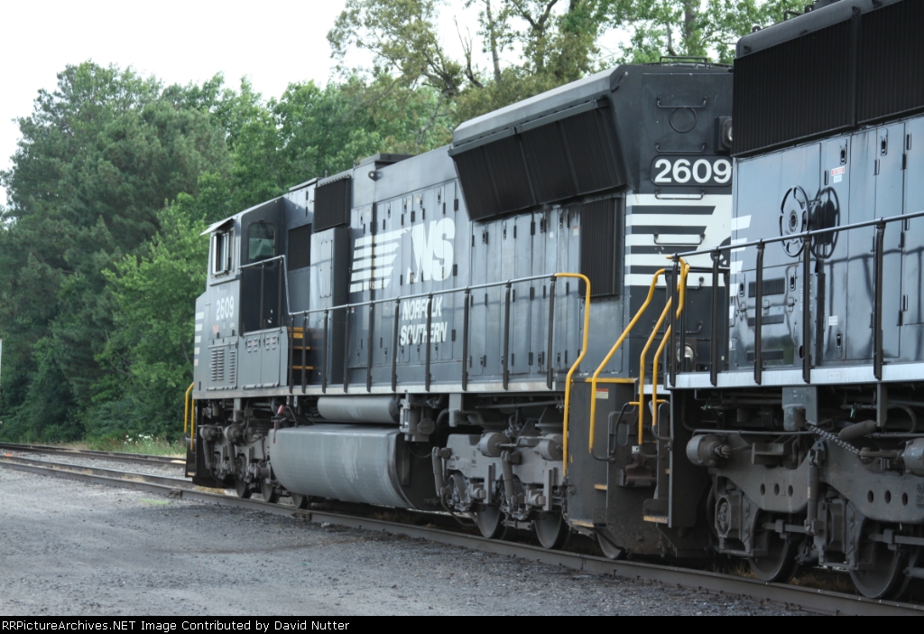 NS 2609