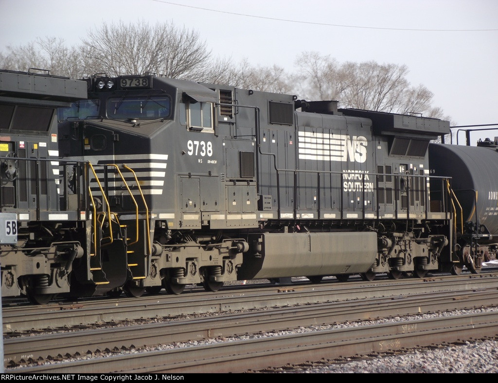 NS 9738