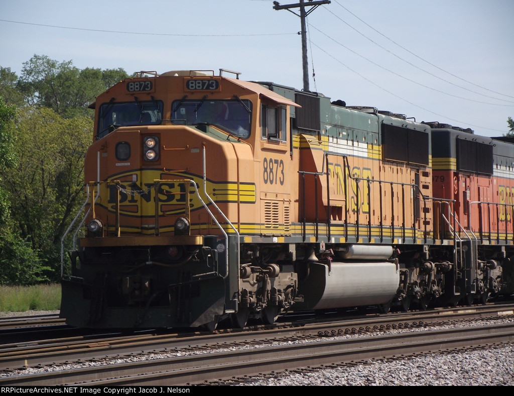 BNSF 8873