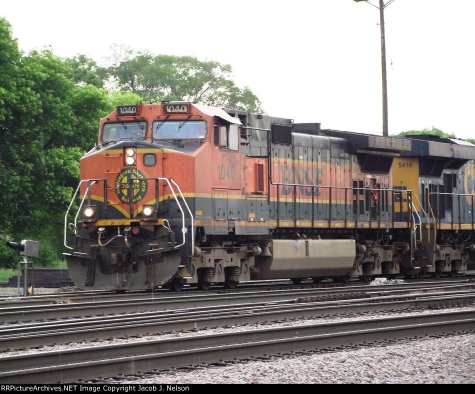 BNSF 1040