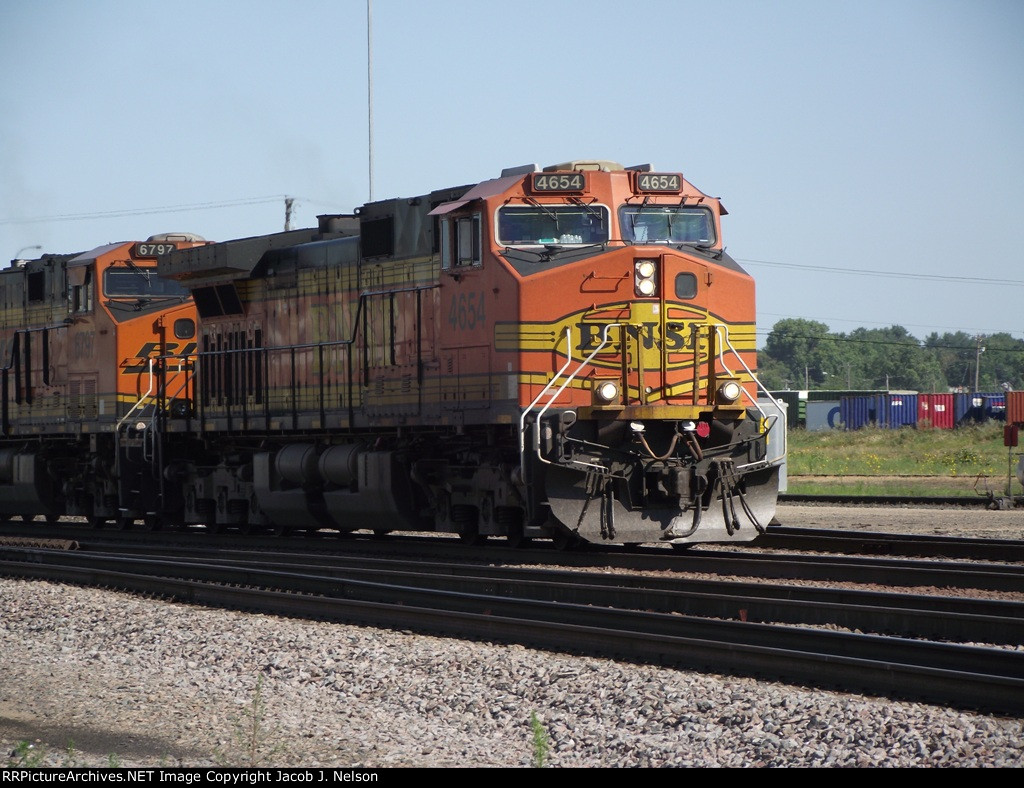 BNSF 4654