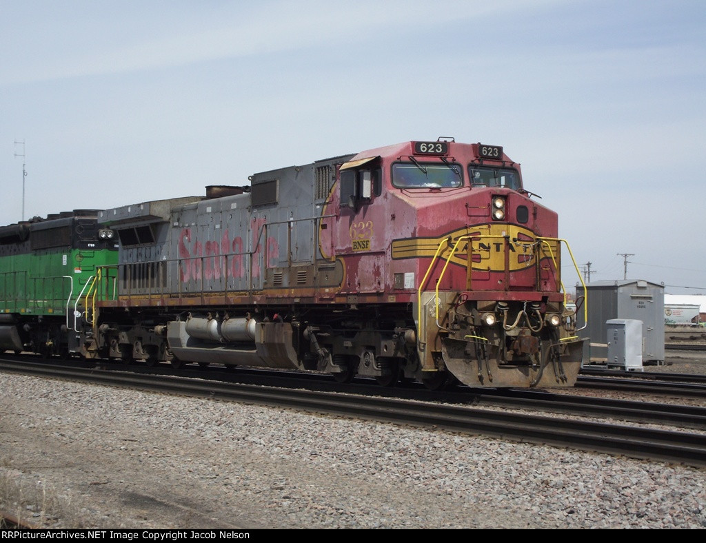 BNSF 623