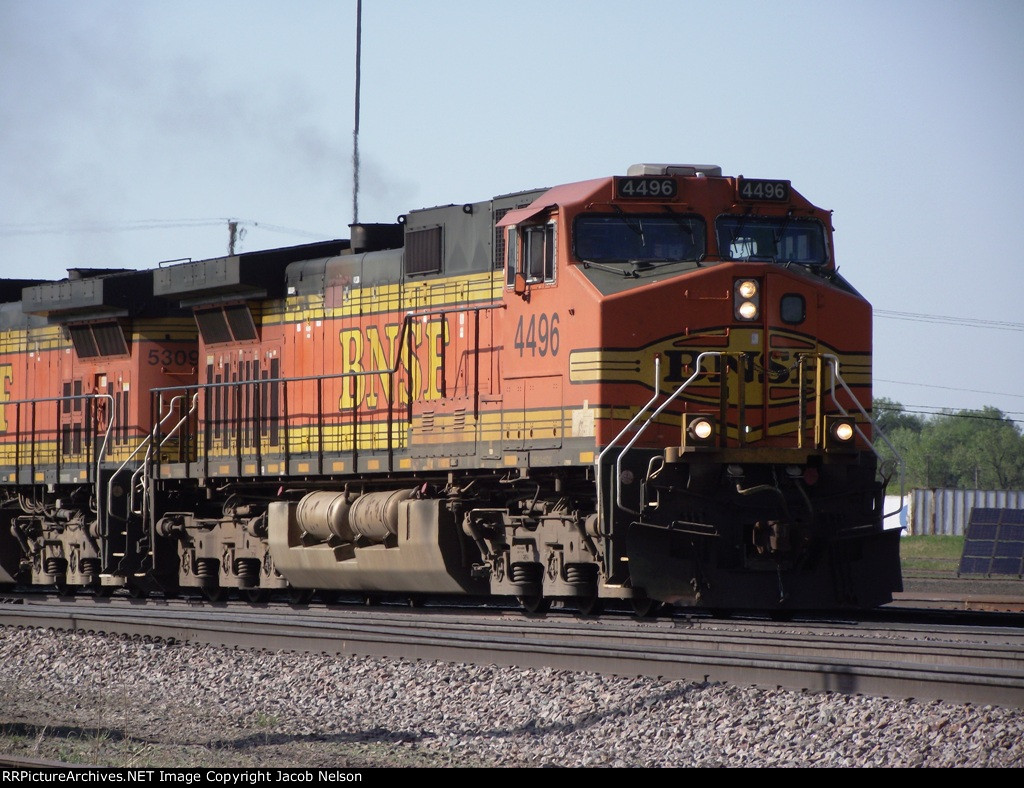 BNSF 4496