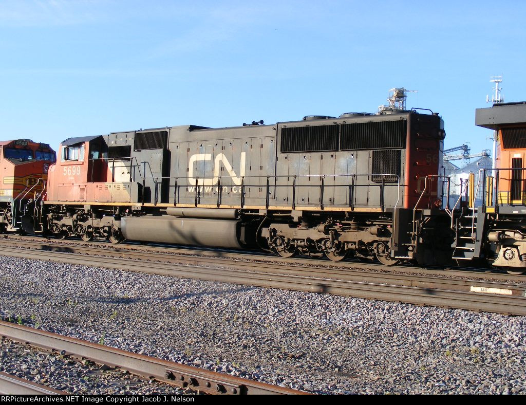 CN 5699