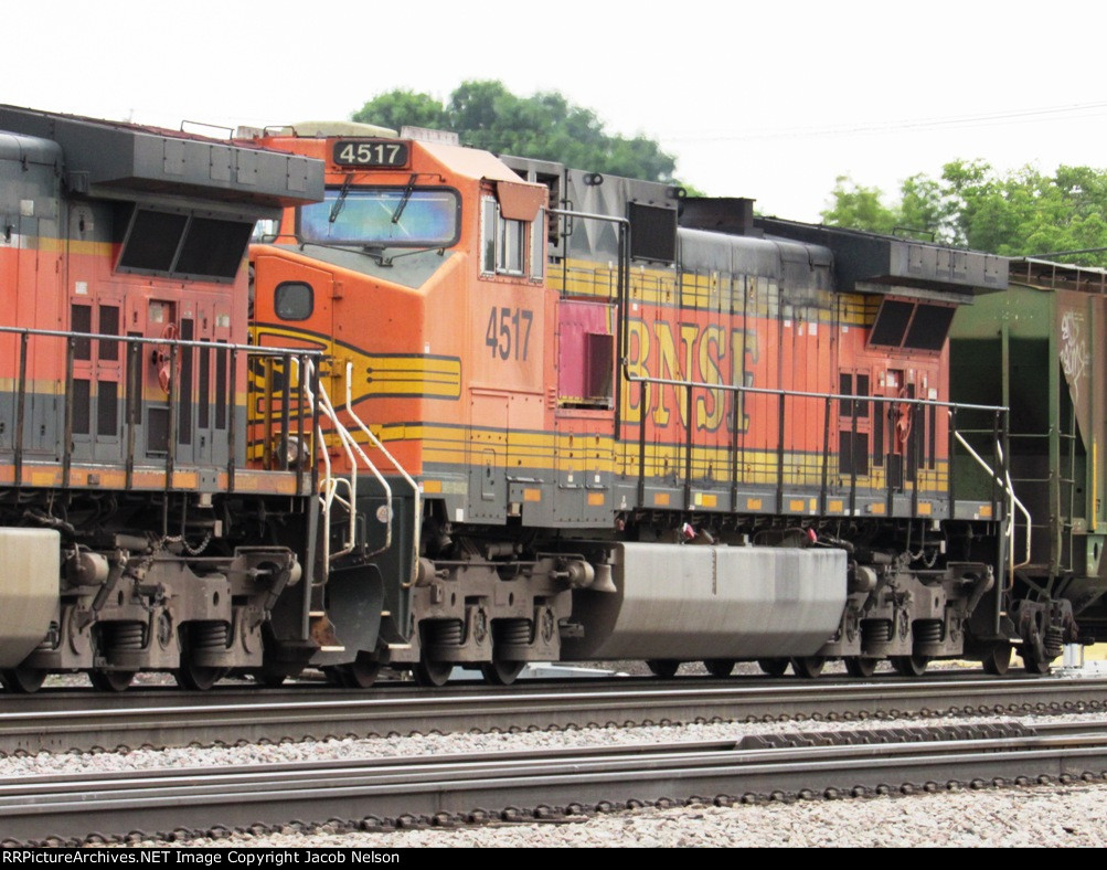 BNSF 4517