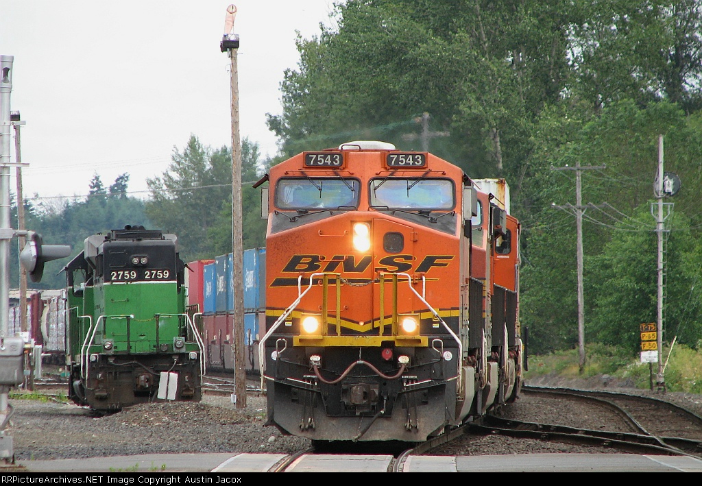 BNSF 7543