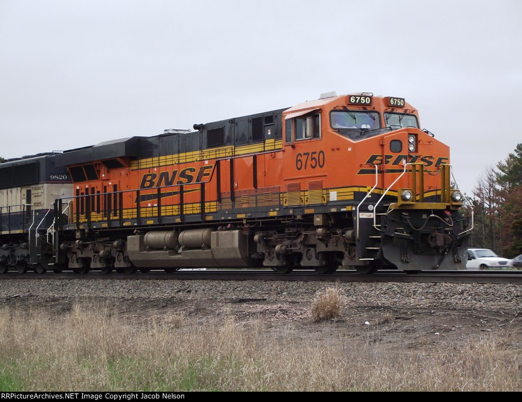 BNSF 6750