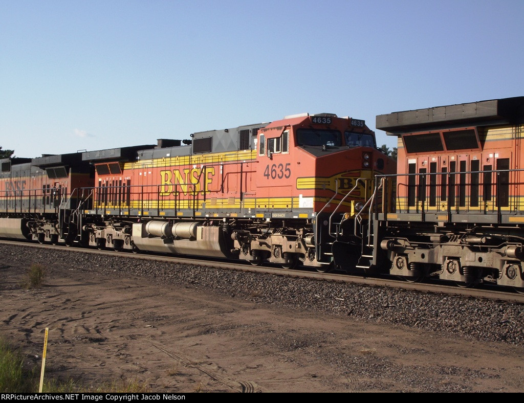 BNSF 4635