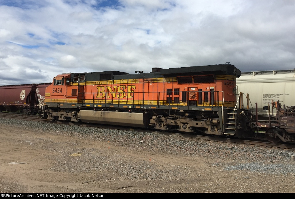 BNSF 5454 (DPU)