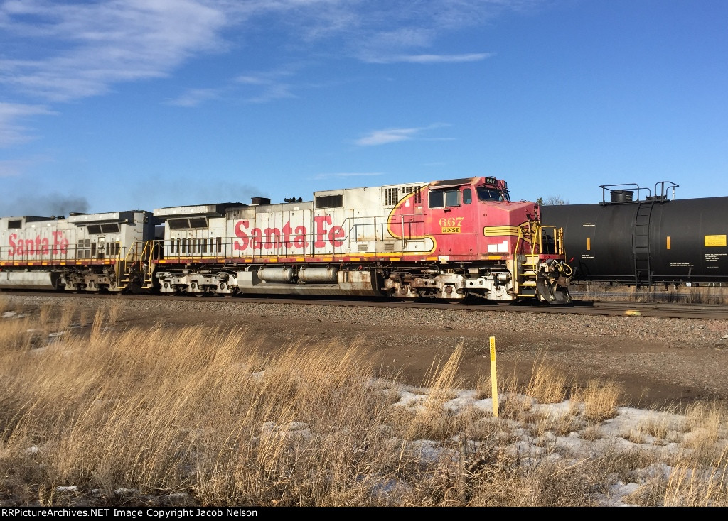 BNSF 667