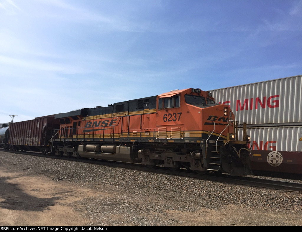 BNSF 6237