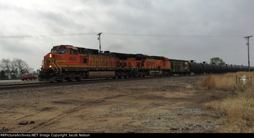 BNSF 4633