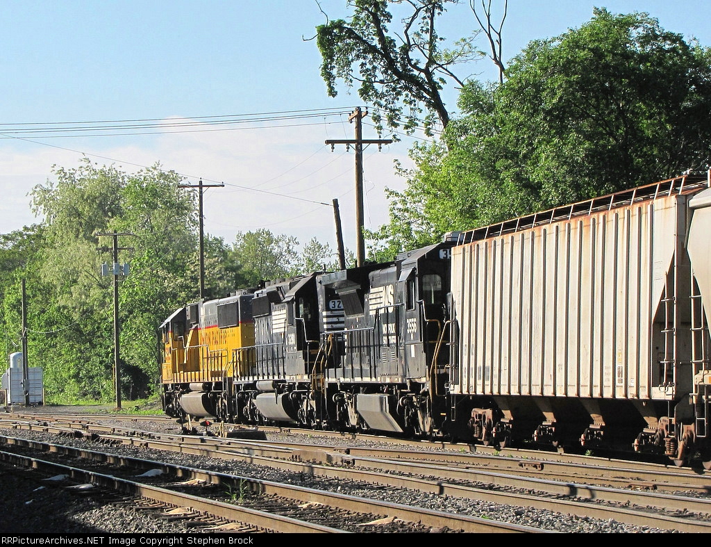 NS 8693 comes to life