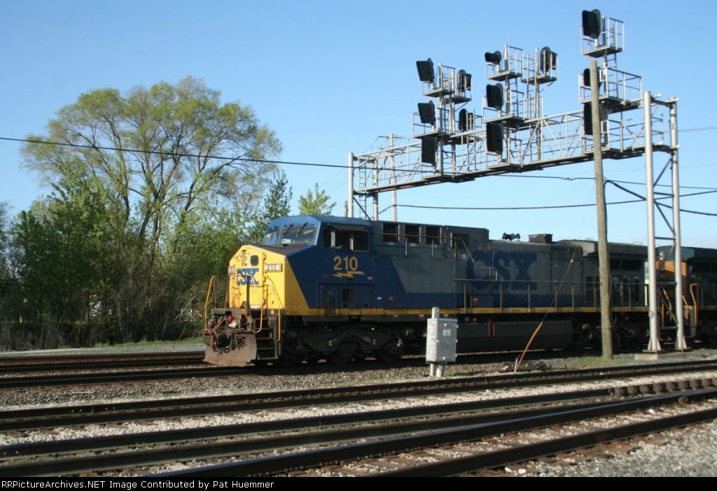 CSX 210