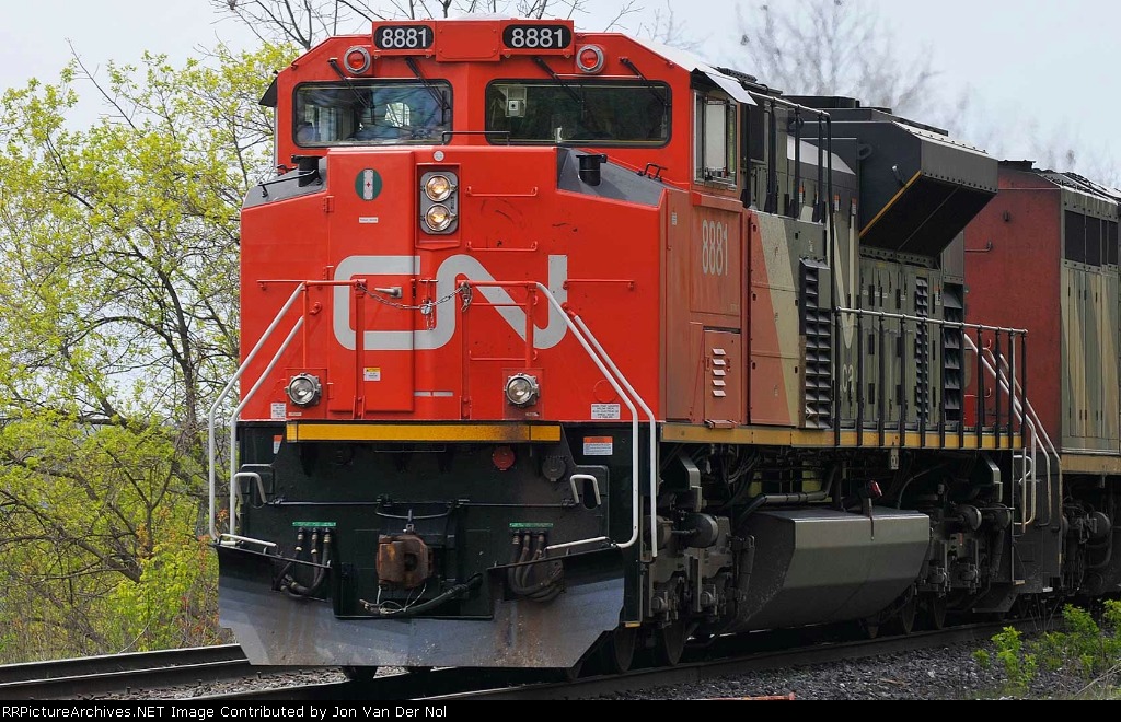 CN 8881