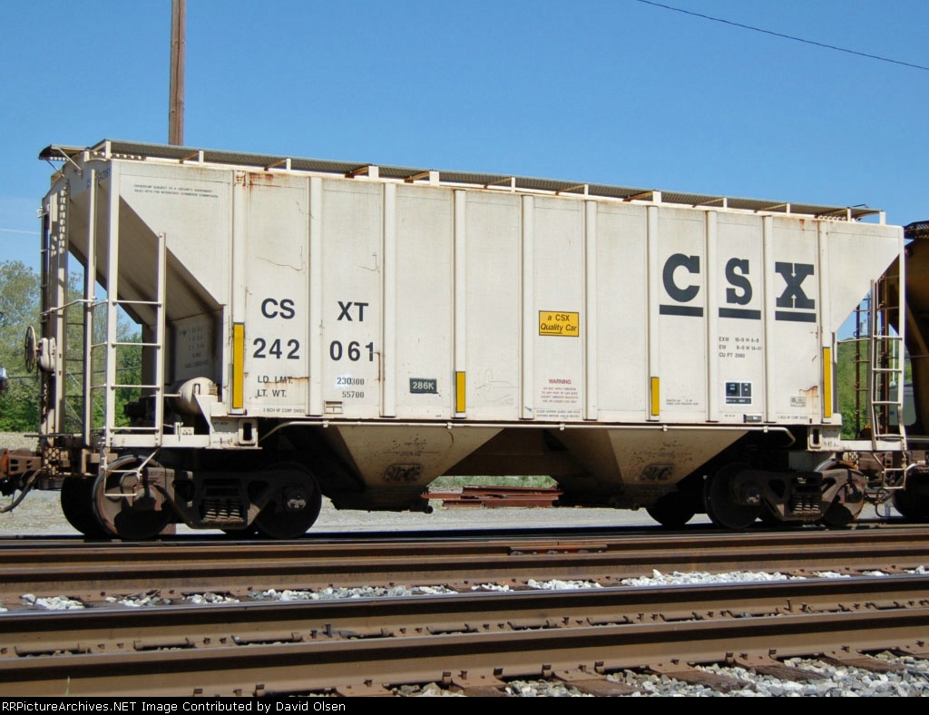 CSXT 242061