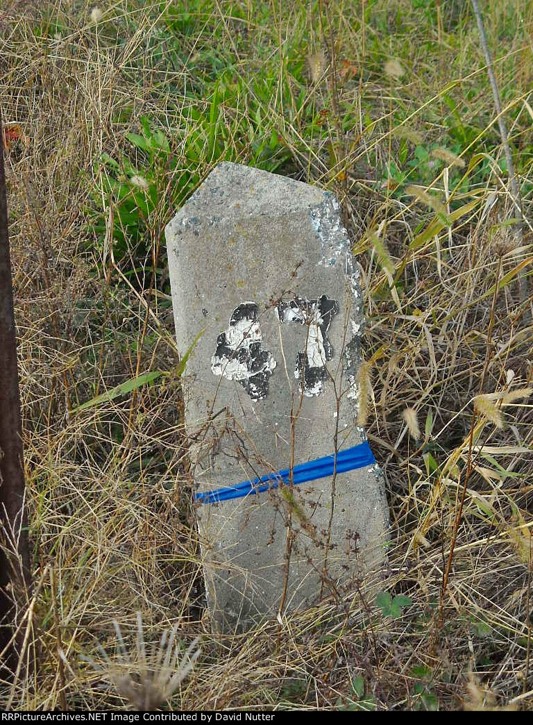 Old PRR steel post as MP 47.0