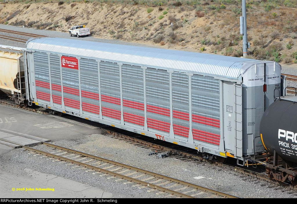 TTGX 953839 Ferromex Autorack at West Colton Ca. 10/26/2016