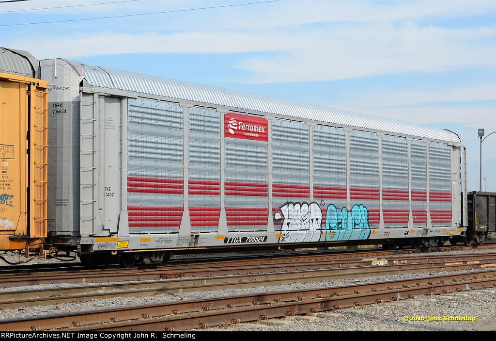 TTGX 705524 Ferromex Autorack at West Colton Ca. 10/26/2016