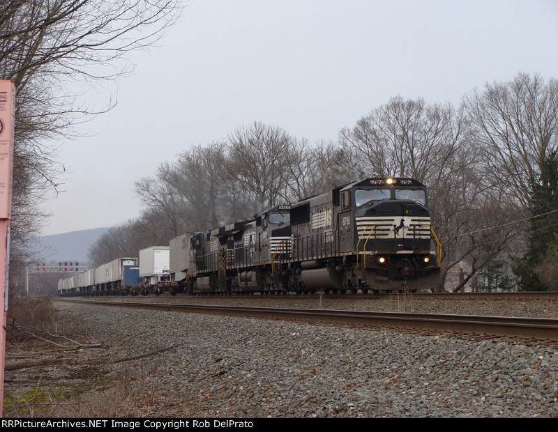 NS 6792 On A Coal Train