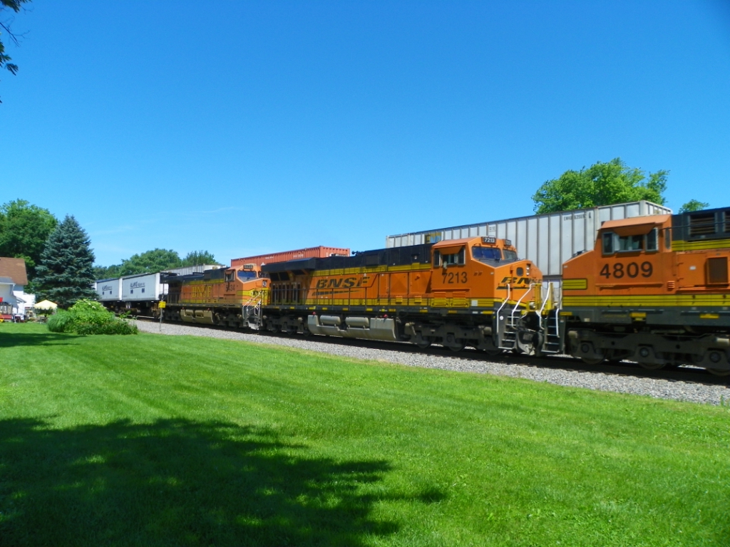 BNSF 7213