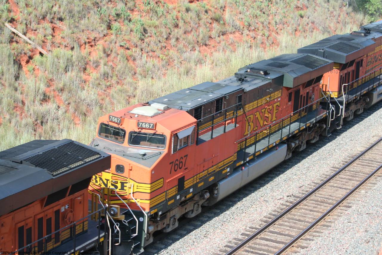 BNSF 7667