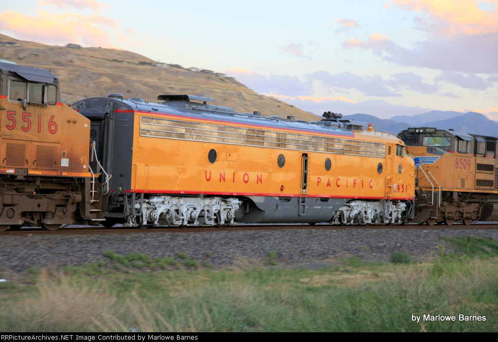 UP 951 passing through the North Yard as it heads for Cheyenne, WY