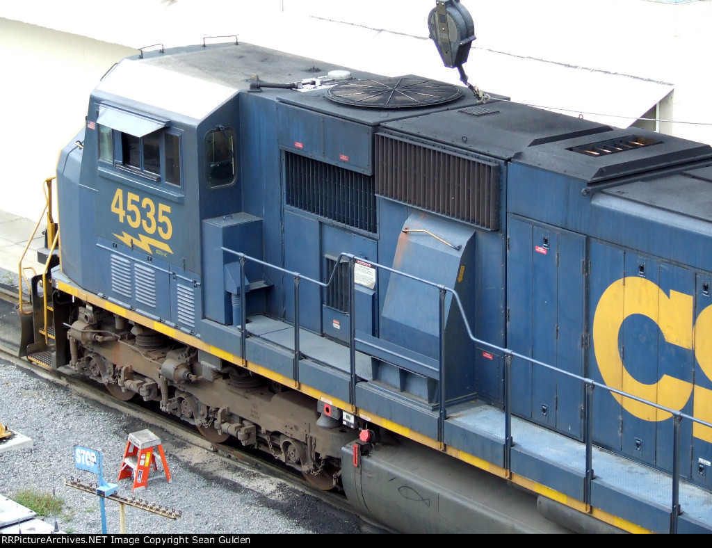 CSXT EMD SD70MAC 4535