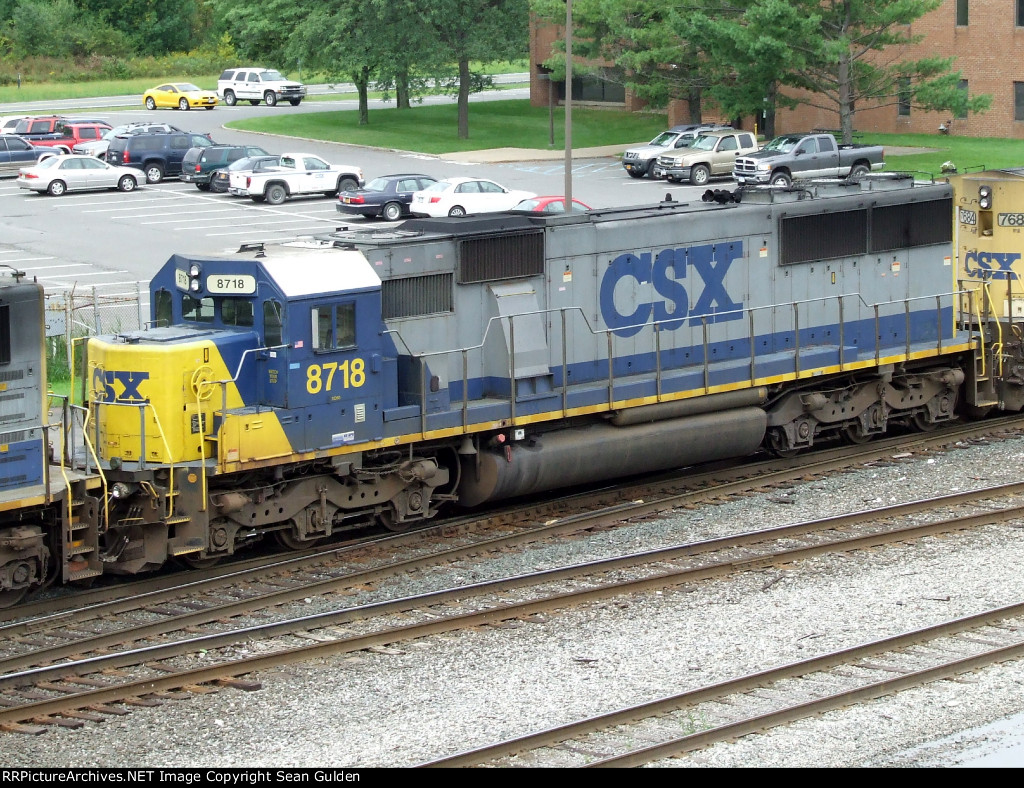 CSXT EMD SD60 8718