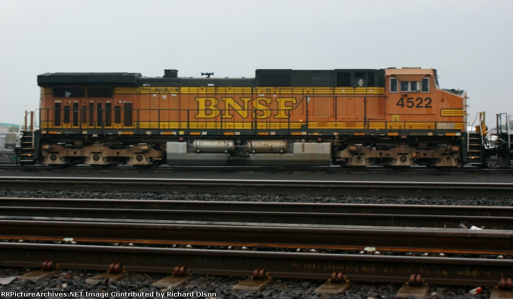 BNSF 4522