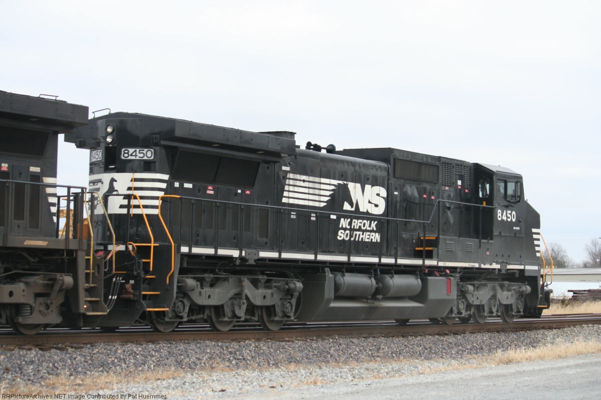 NS 8450