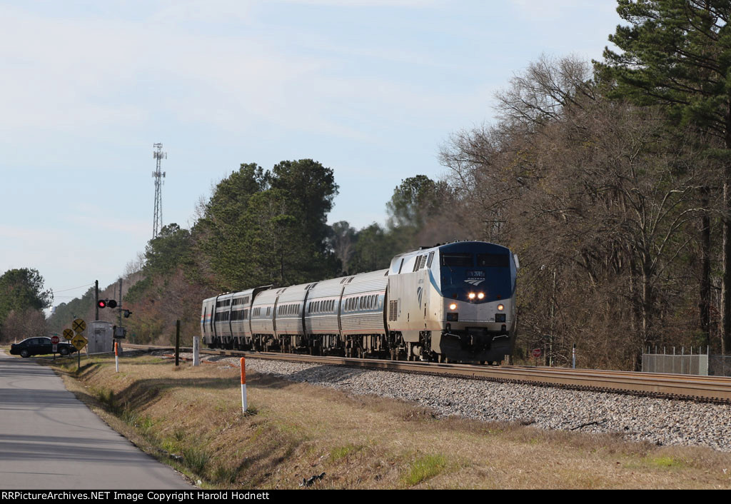 AMTK 124 leads train P092-02 past the A125 milepost