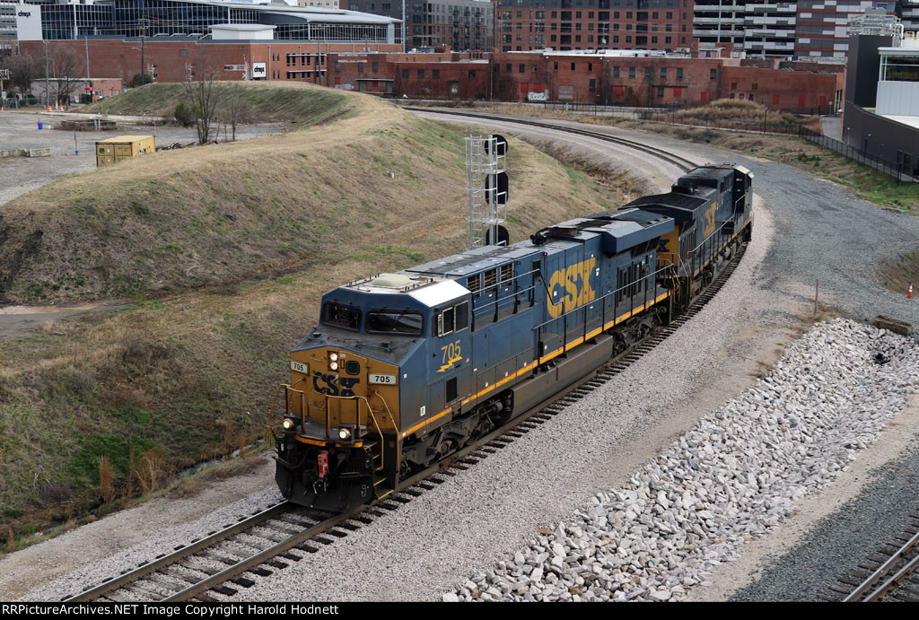 CSX 705 leads train F741-01 (a light engine move)