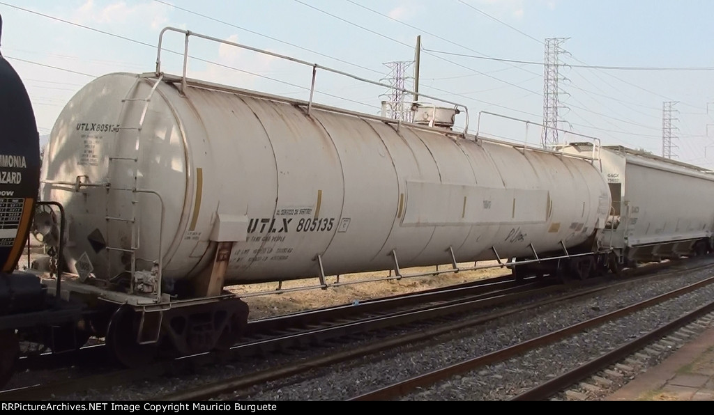 UTLX tank car