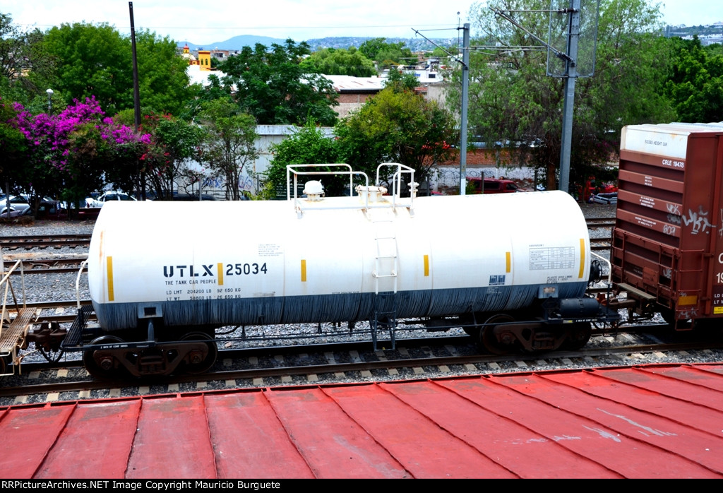 UTLX Tank Car