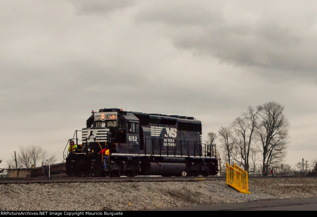 NS SD40-2 Locomotive