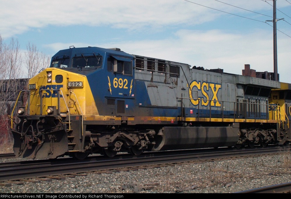 CSX 692