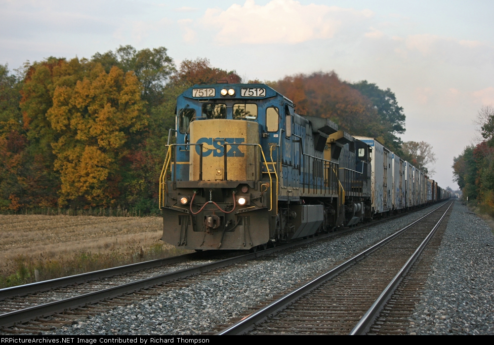 CSX 7512 on CSX Q382-09