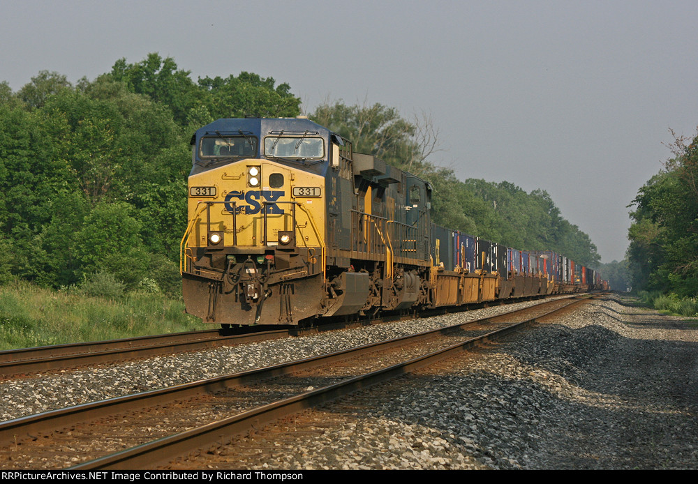 CSX 331 on CSX Q135-07