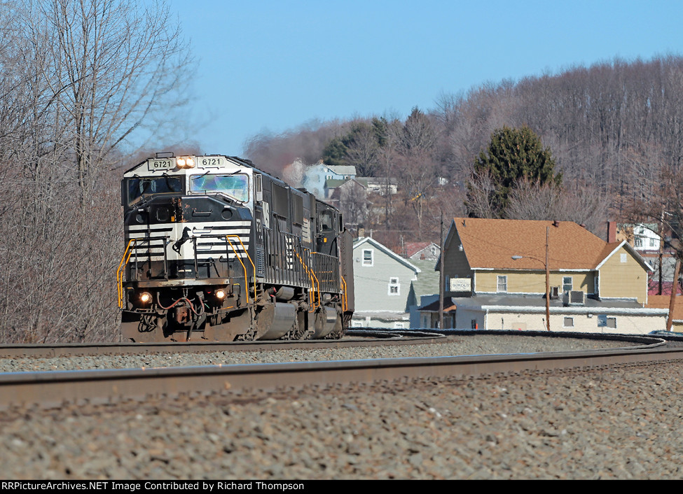 NS 6721 on NS 539