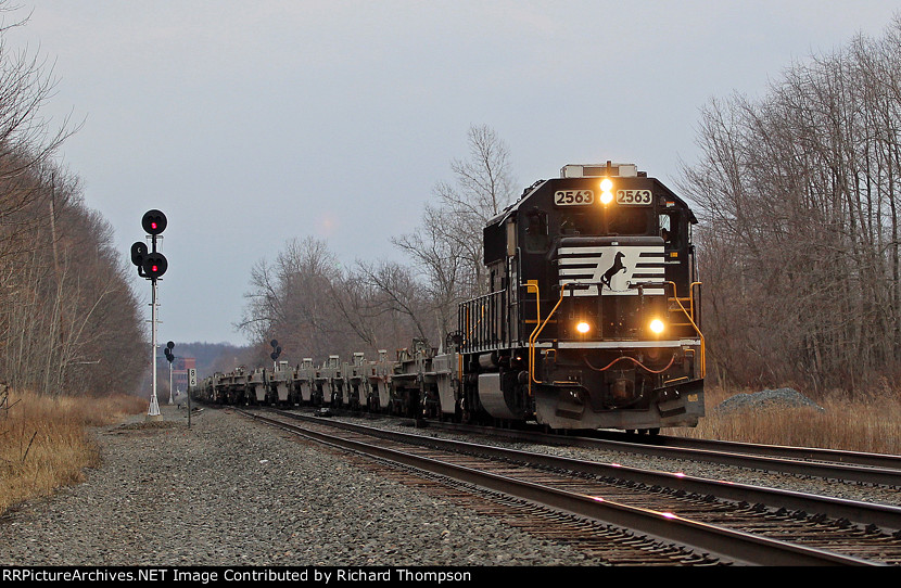 NS 2563 on NS 61W