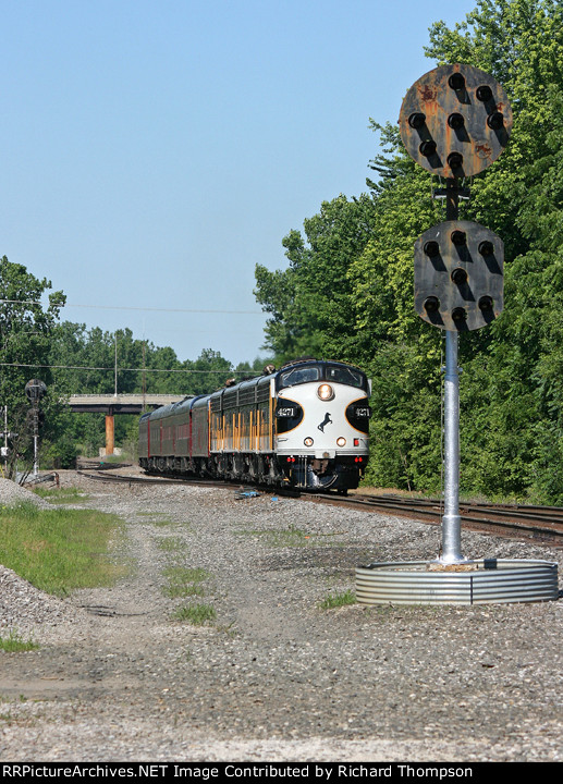 NS 4271 on NS 951