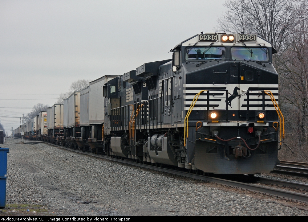 NS 9936 on NS 24M